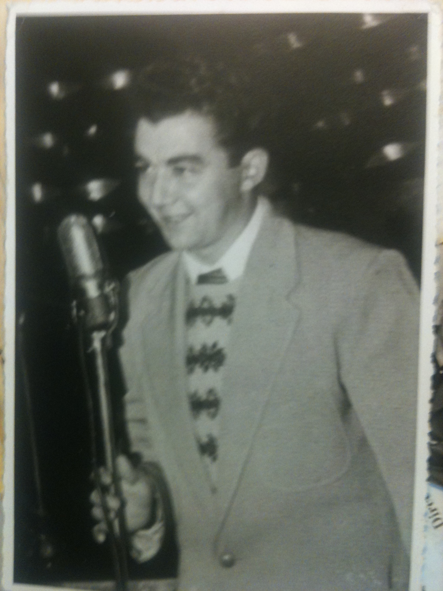 Legendary Aussie tenor honoured by the Paris Opera