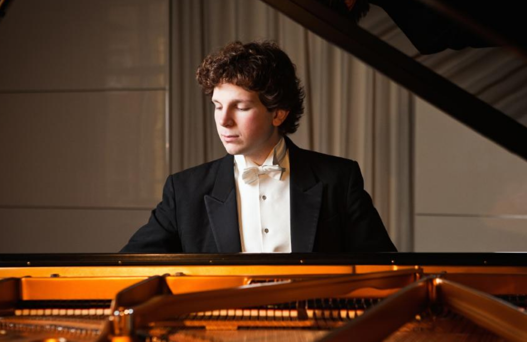 Jayson Gillham performs Romantic Bach
