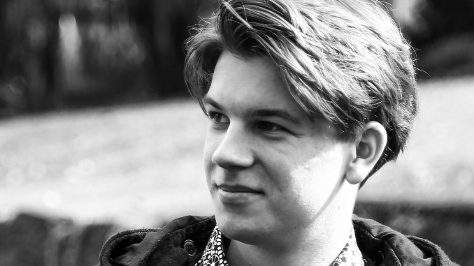 Jakub Jankowski wins Helpmann Academy's 2017 Bendigo and Adelaide Bank ...