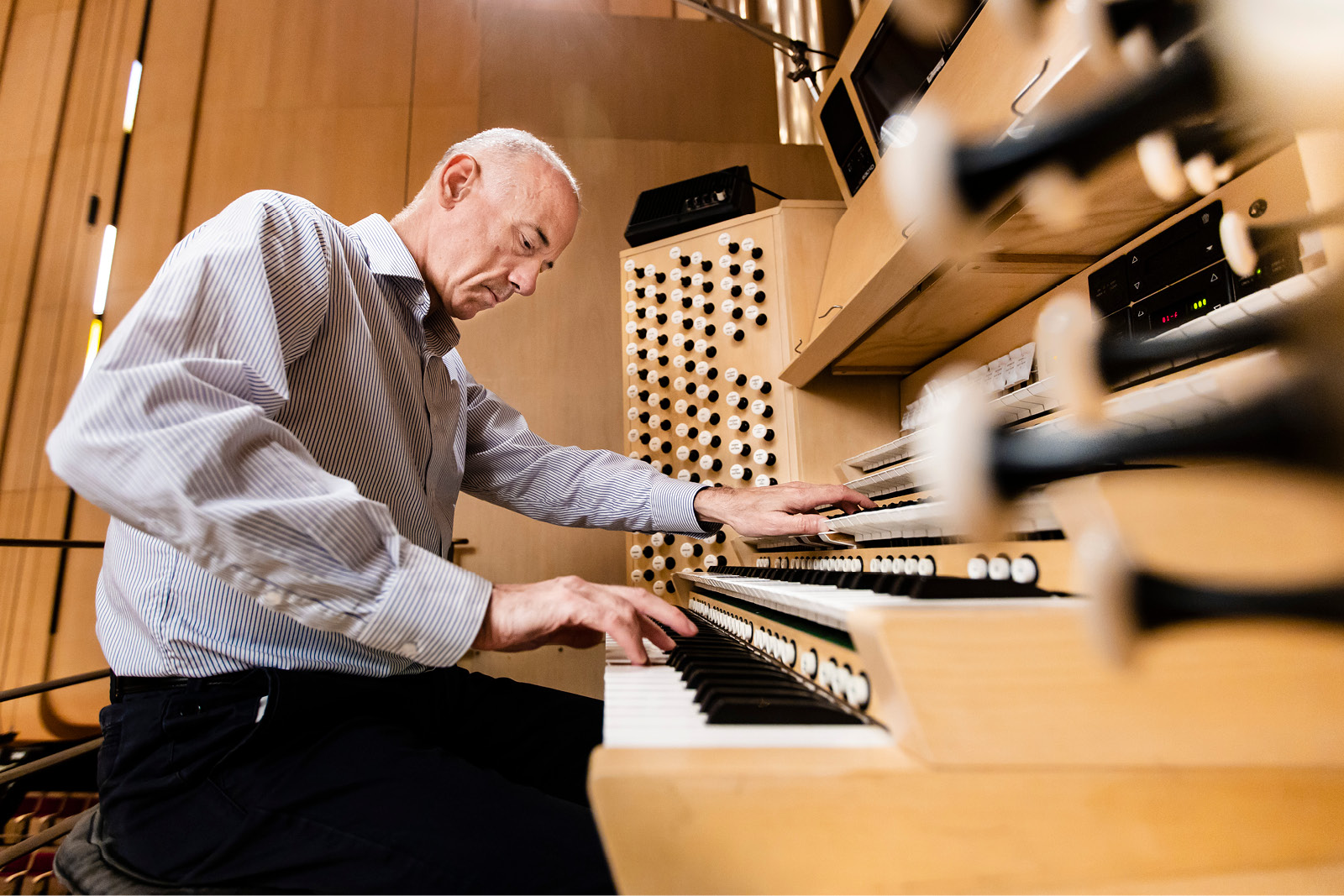 Playing Up: The Organ