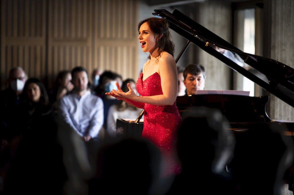 Alexandra Flood and Konstantin Shamray (Utzon Series, Sydney Opera House)