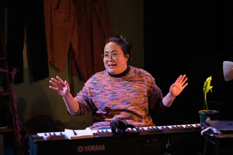 Forgetting Tim Minchin (Belvoir 25a)