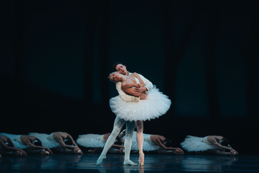 Swan Lake (The Australian Ballet)