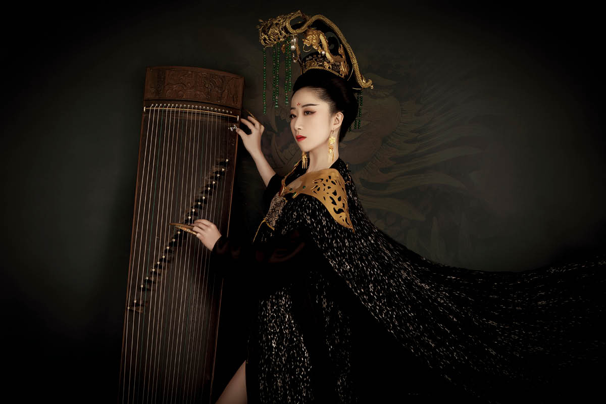 Playing Up: The Guzheng with Mindy Meng Wang