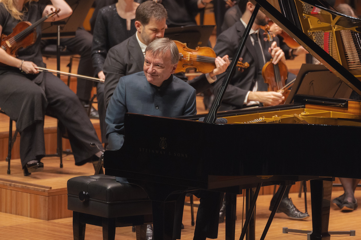 Stephen Hough performs Mendelssohn (Sydney Symphony Orchestra)
