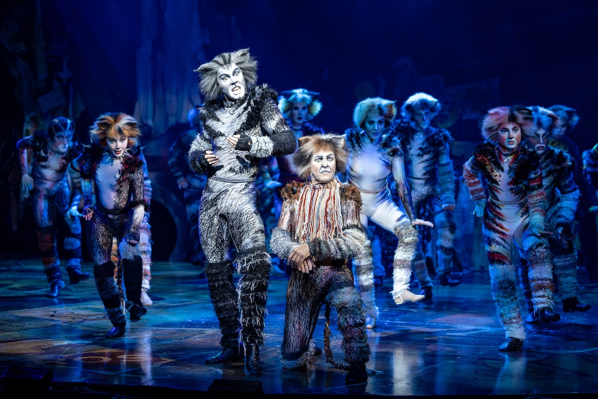 Cats (John Frost and David Ian for Crossroads Live)