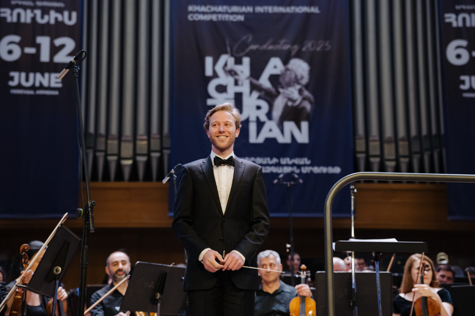 Double victory for conductor Leonard Weiss