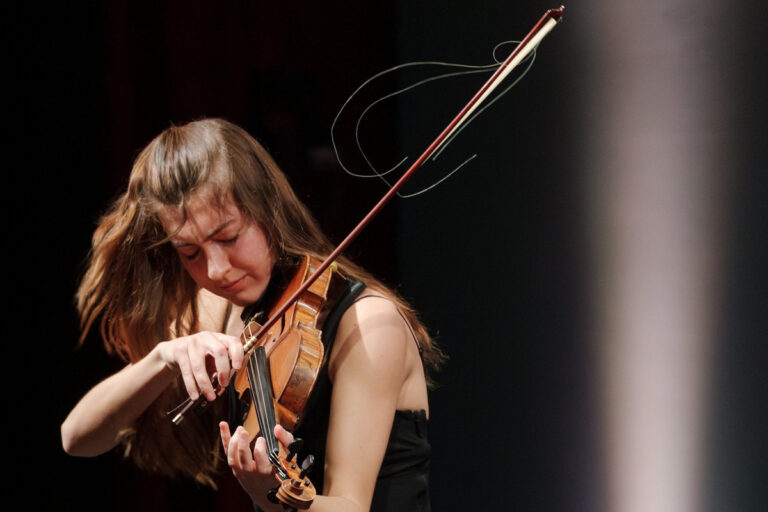 Australian makes the semis of Michael Hill International Violin Competition